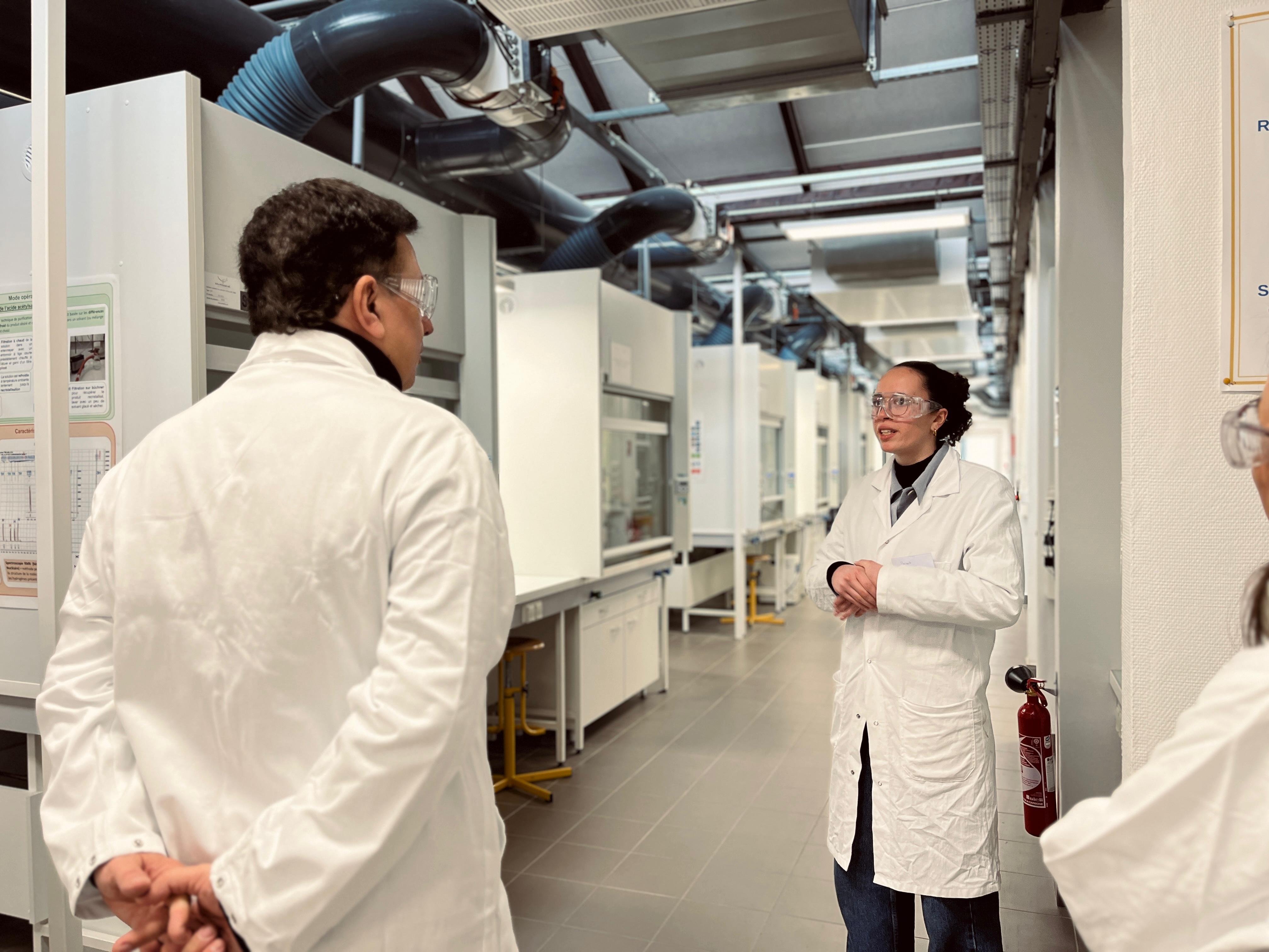 Visite de l'École nationale supérieure de chimie de Rennes (ENSCR ...